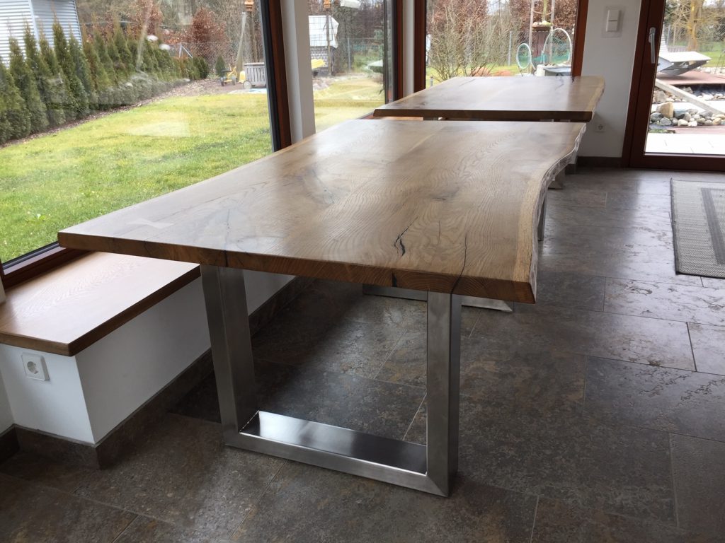 2 Tische mit Eckbank | GEWA - Die Möbelschreinerei